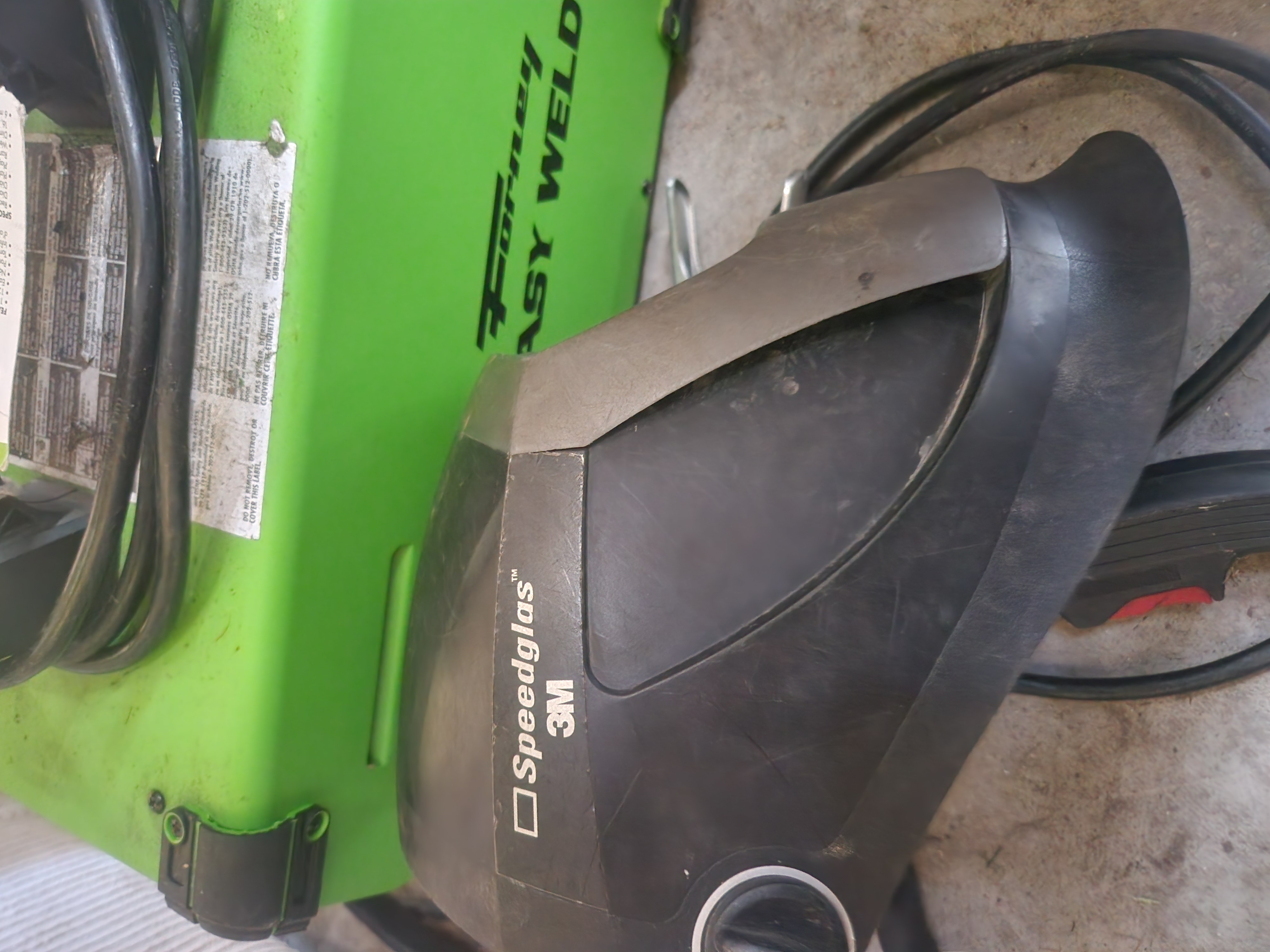 Rent Flux core welder with welding hood in Seattle, WA