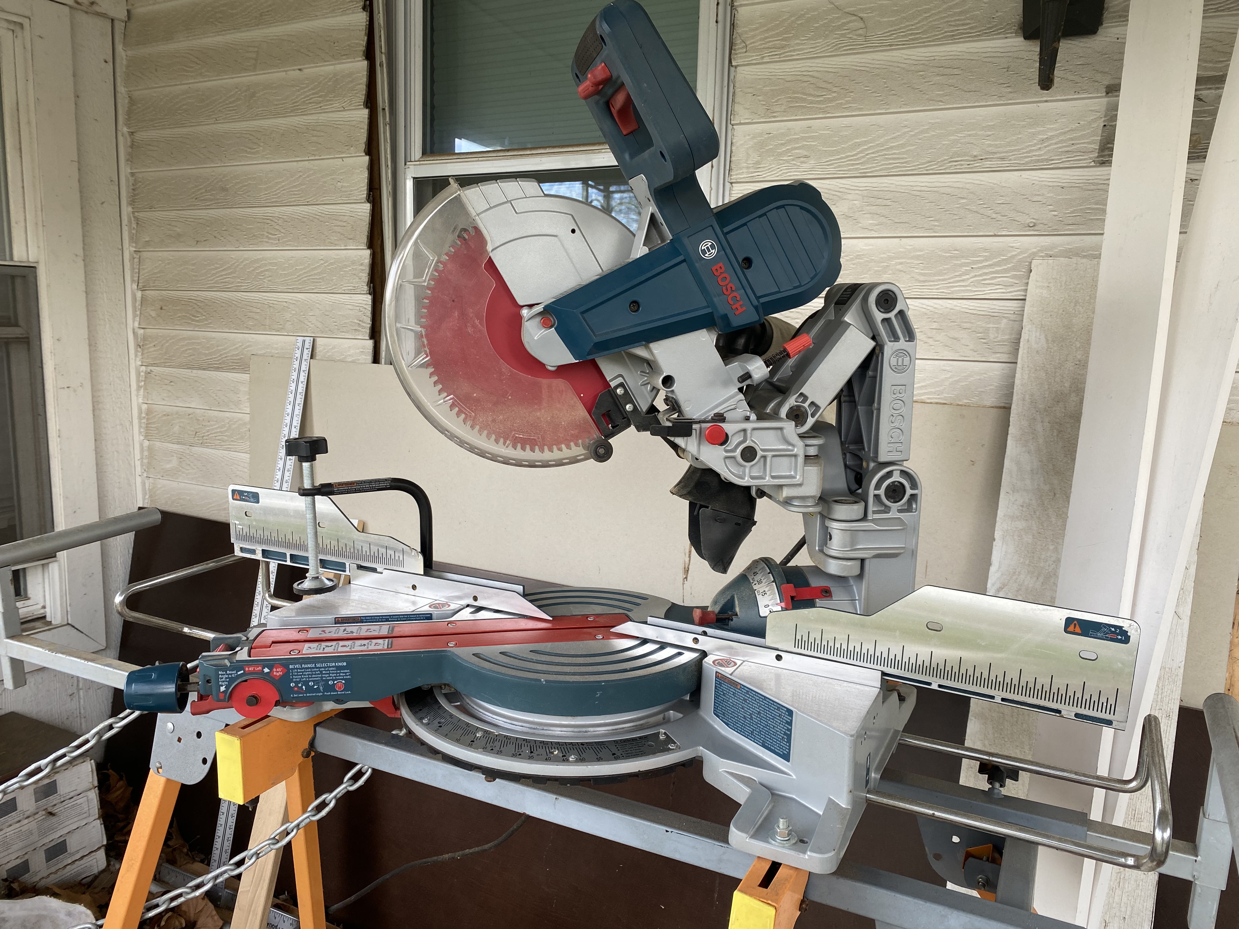 Rent 10” Bosch Miter Saw-with stand/roll bars in McKeesport, PA