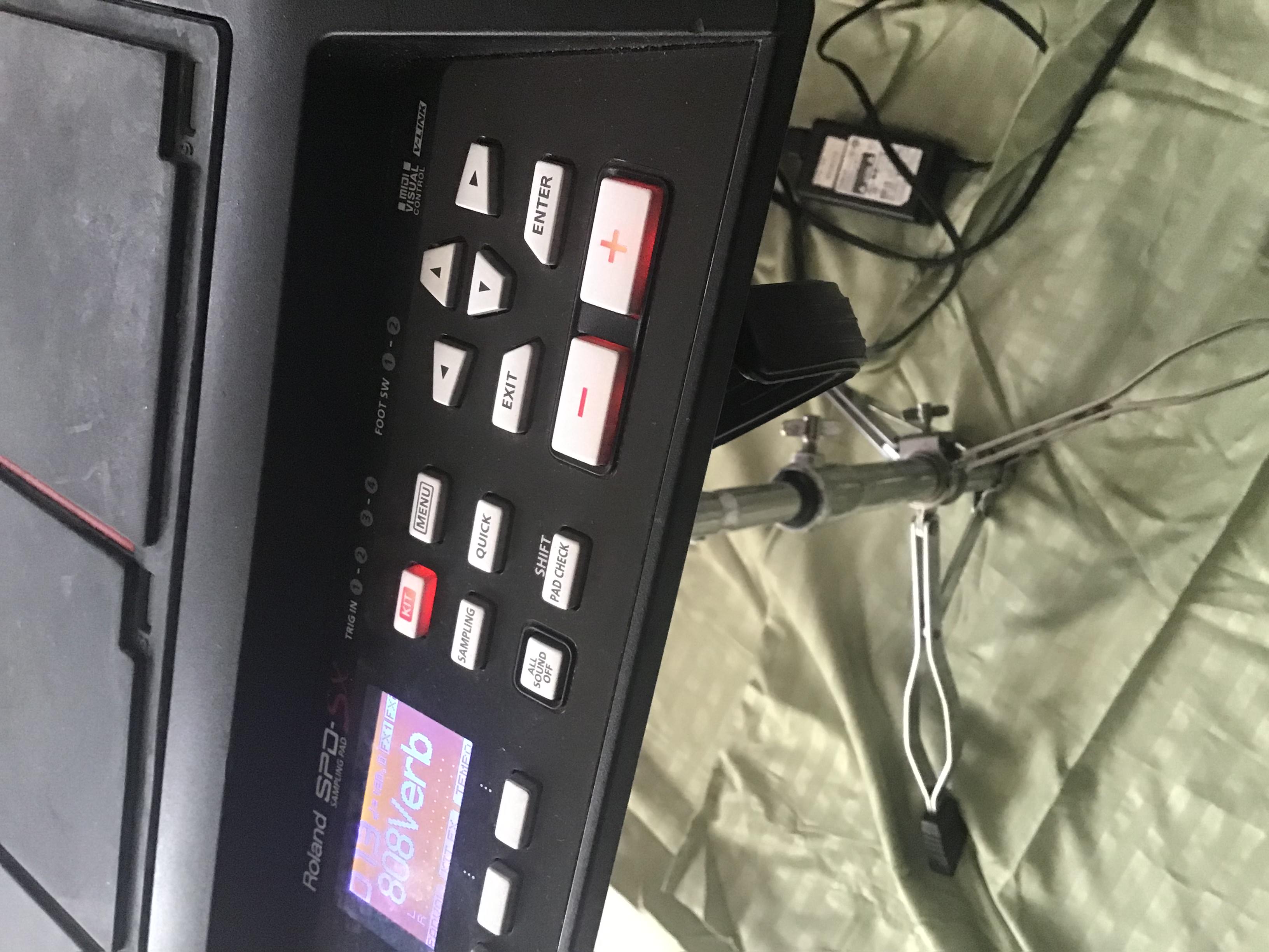 Rent Roland Spd-SX - Drum Pad Sampler Machine in Los Angeles, CA