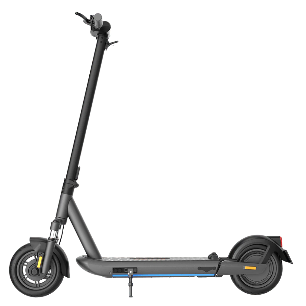 Rent Powerfull e-scooter InMotion S1F in West Vancouver, BC