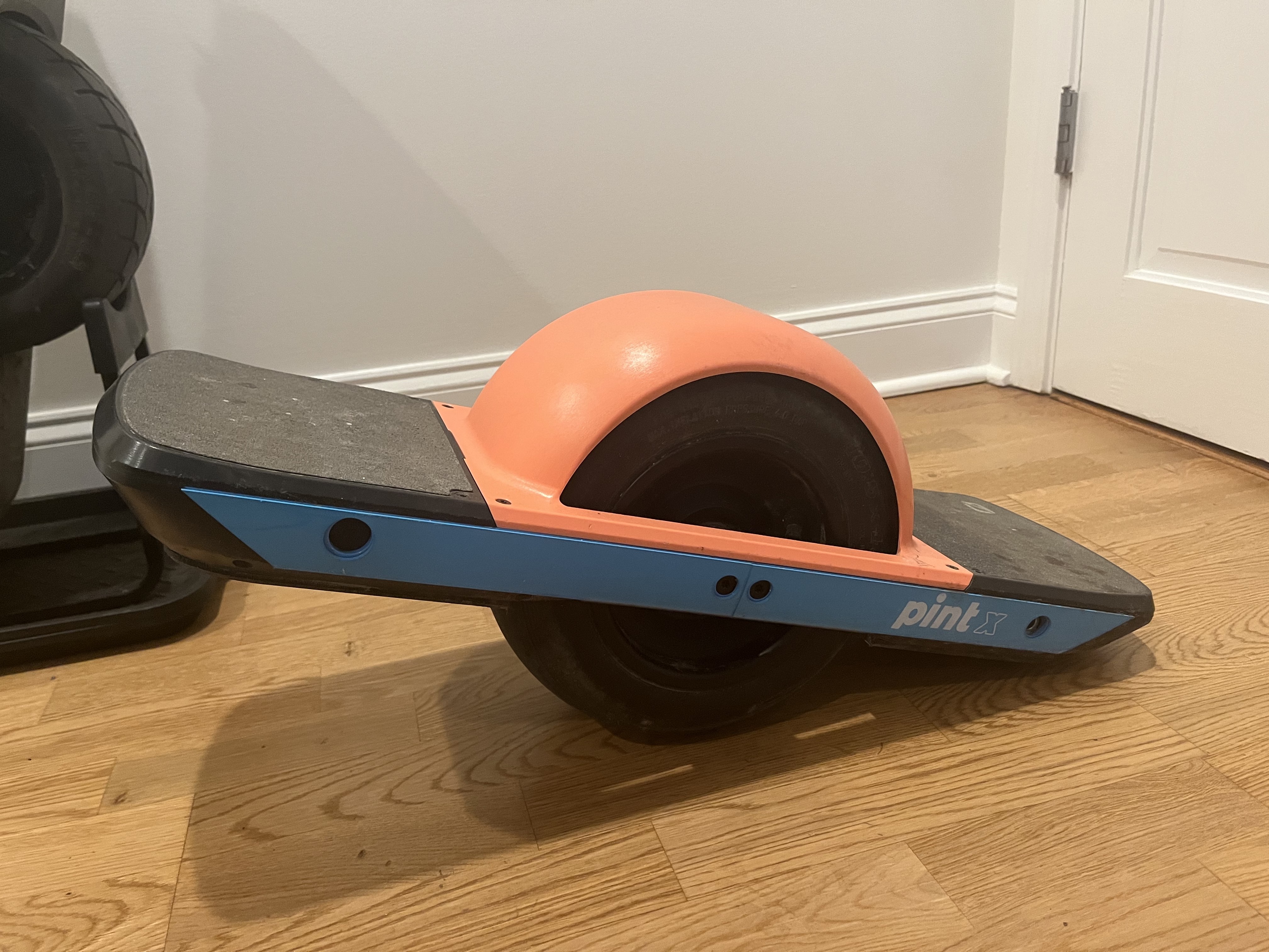 Rent Onewheel Pint X in Chicago, IL | FriendWithA